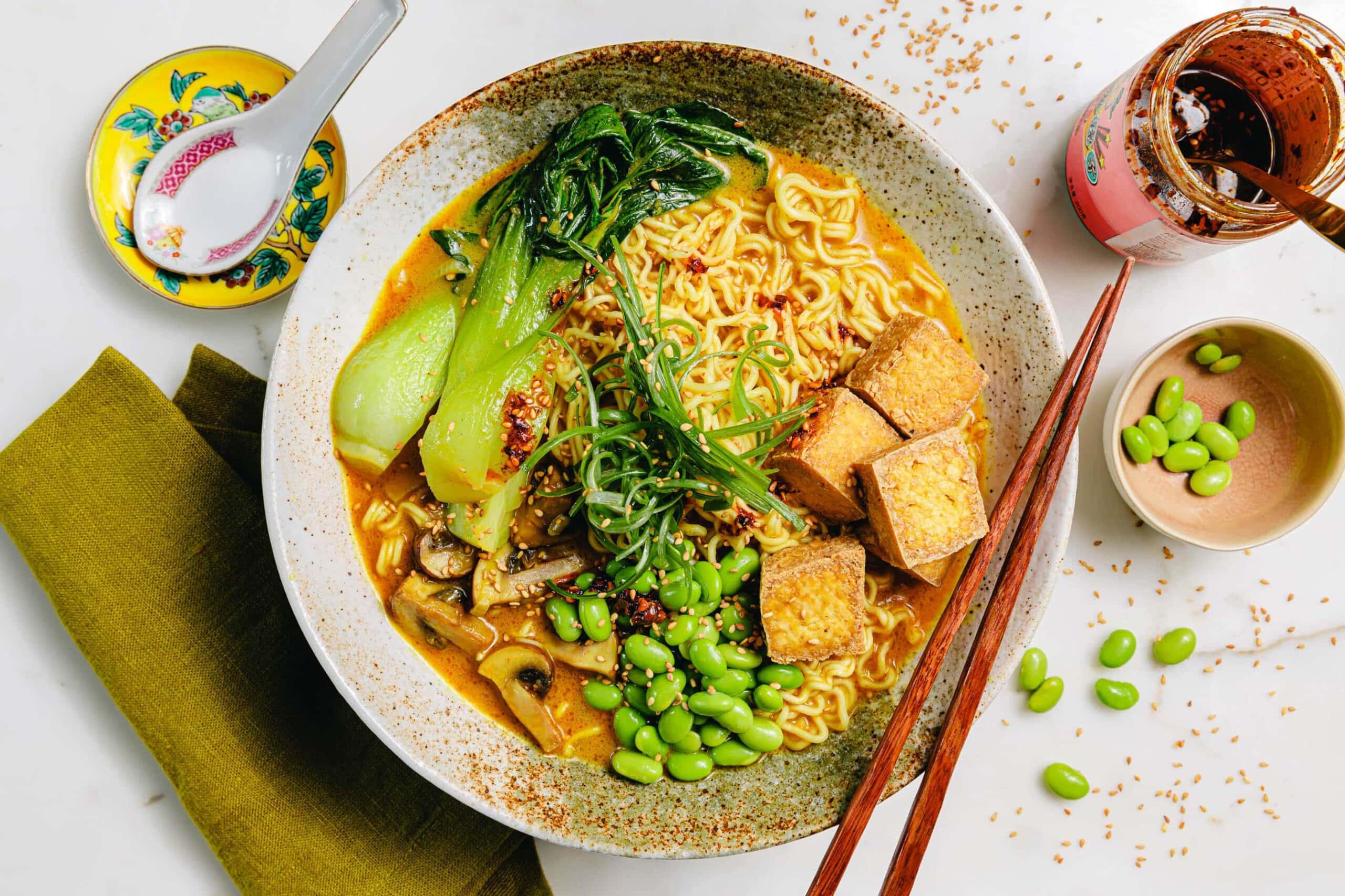 Veganes Pad Kra Pao mit Tofu-Hack · Eat this!